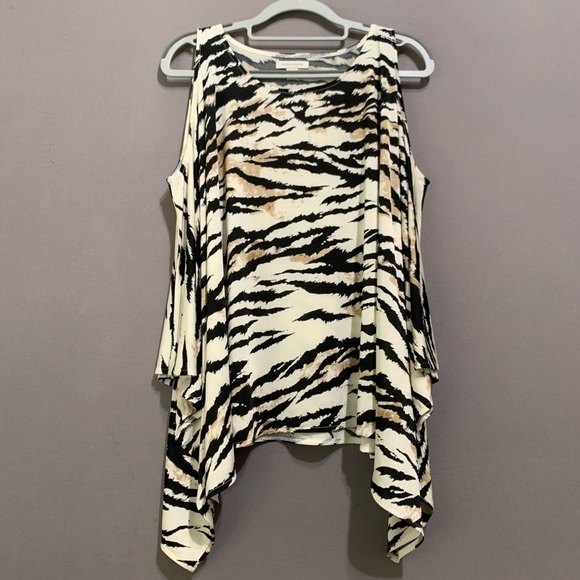 Boston Proper | Tops | Boston Proper Cold Shoulder Batwing Animal Top ...